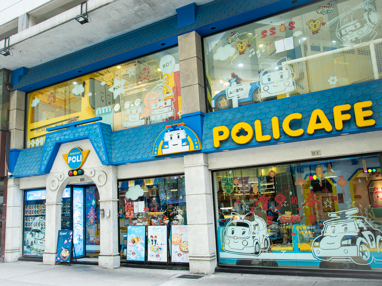 港澳首間POLI CAFE主題餐廳｜限時優惠、超值親子套餐 - GoOutMall